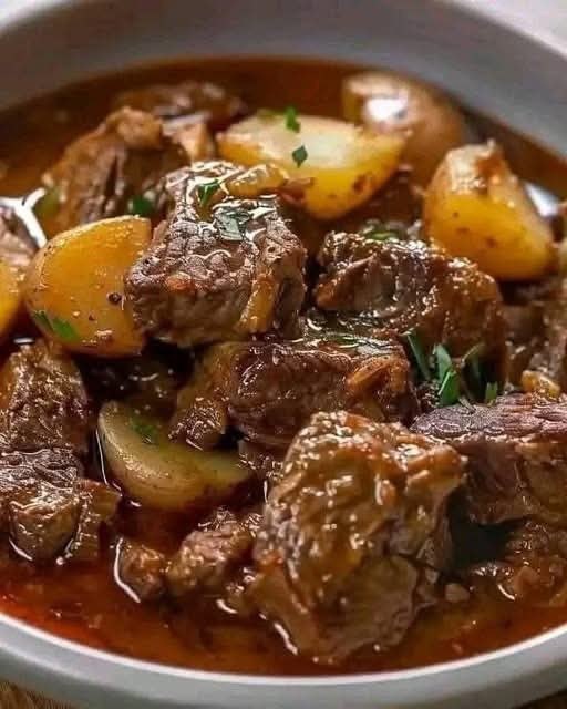 Classic Filipino Beef Mechado (Tender Beef Stew with Potatoes) - All ...